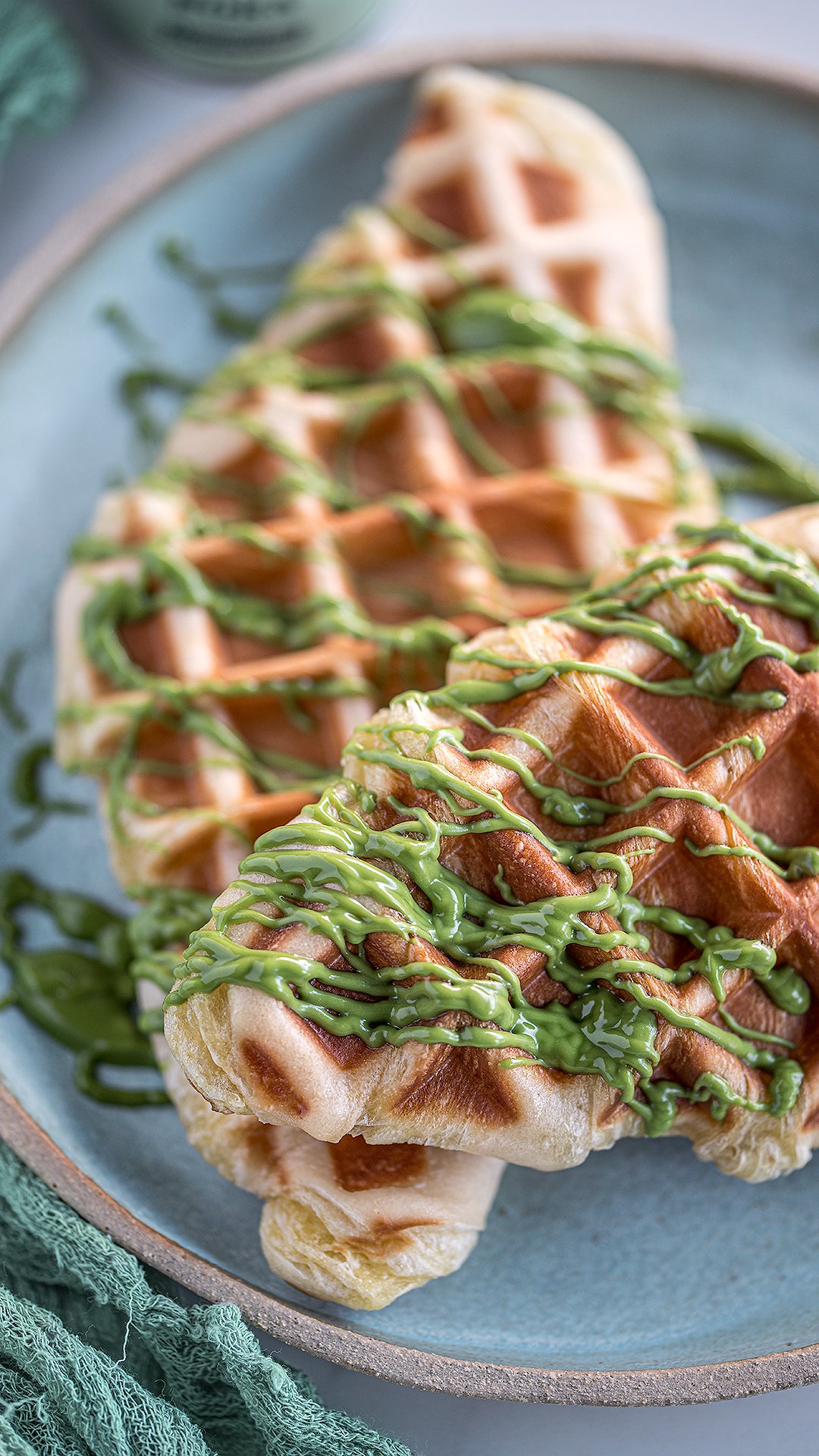 Croffle sauce chocolat blanc au matcha – Nōka Matcha